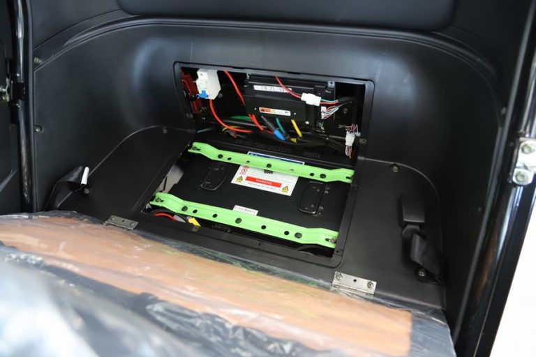 e-mo5新登場!! - 株式会社NET-560